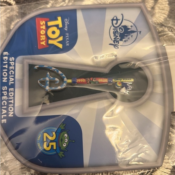 Disney | Other | Disney Special Edition Pixar Toy Story Key Bundle ...